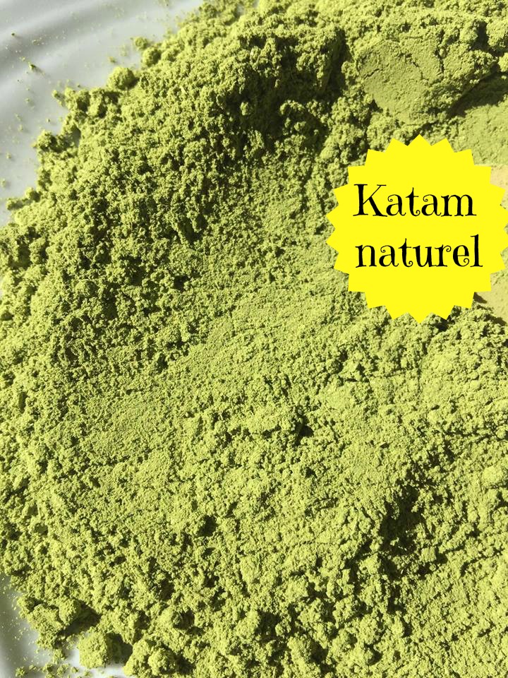 Ce katam en poudre est naturel.Il apporte un soinet une belle couleur